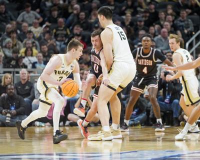 No. 1 Purdue basketball beats Davidson, 69-61 | Sports | purdueexponent.org