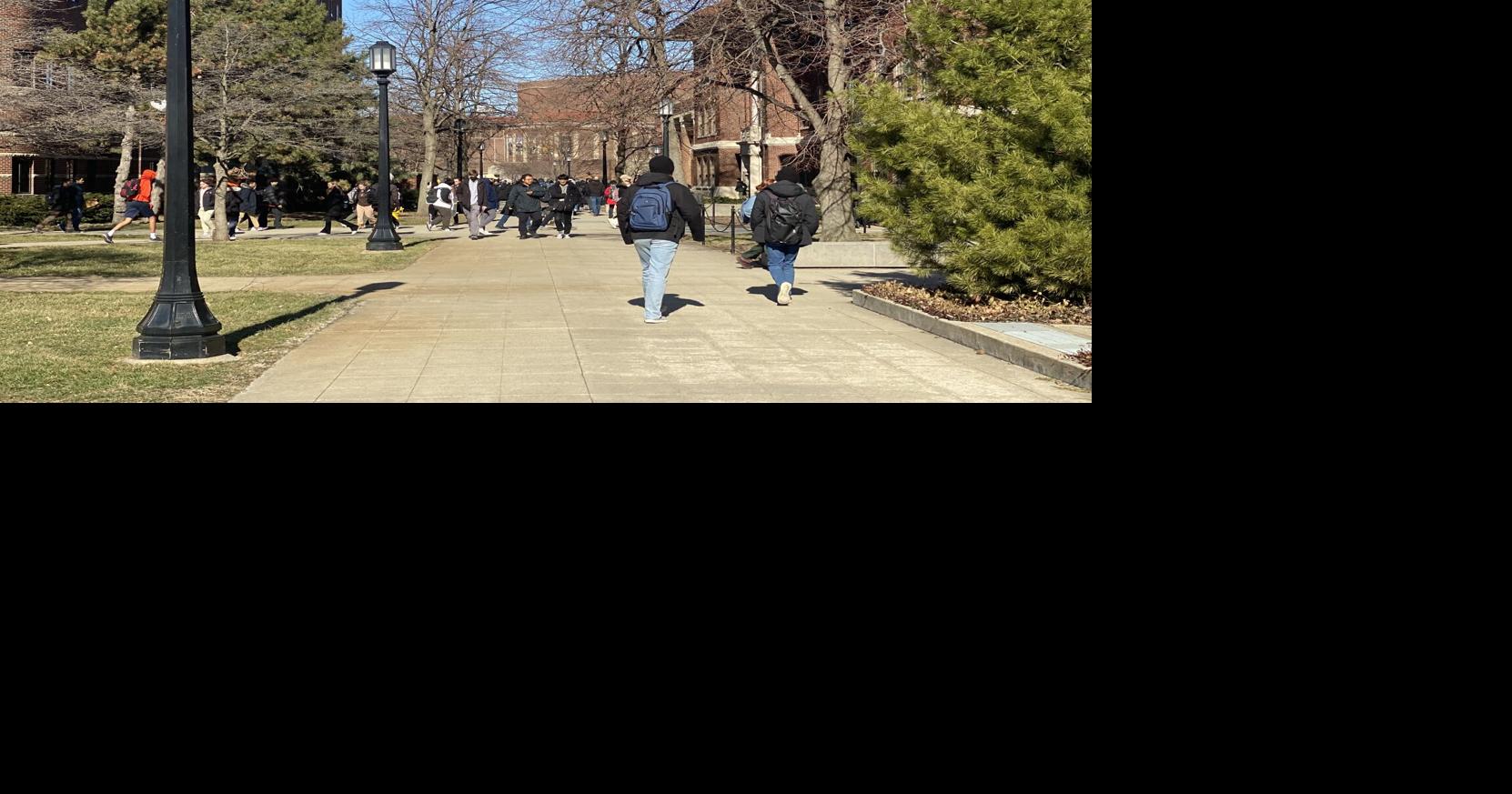 2/2/23 Scenes from Campus, Students walk to class | Campus ...
