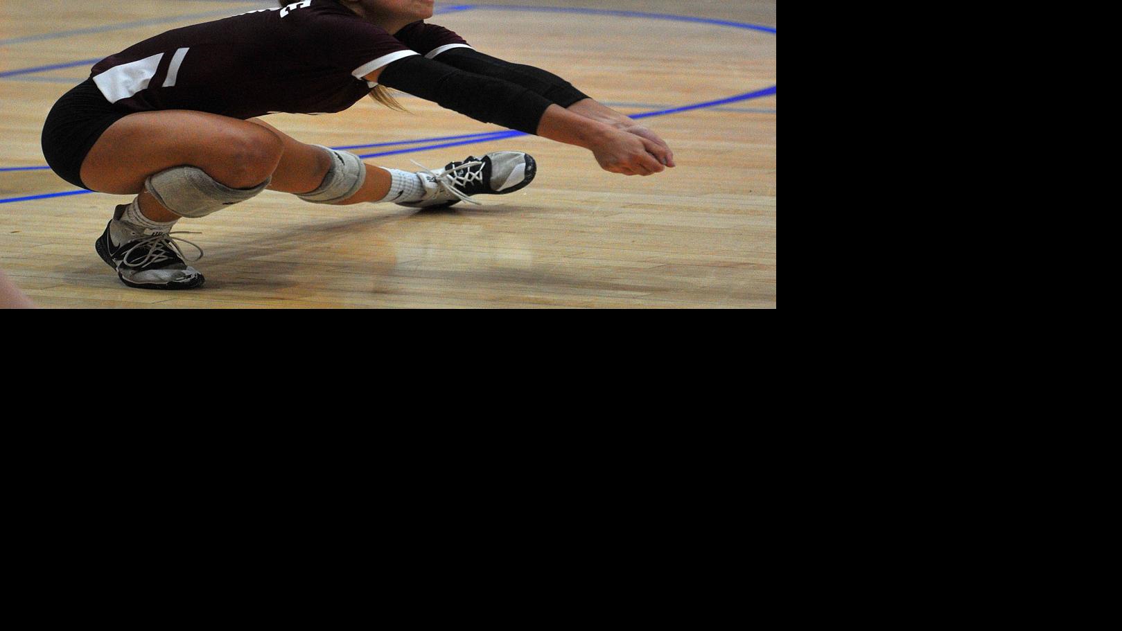 Maroons bounce back to handle Central | Volleyball | qconline.com