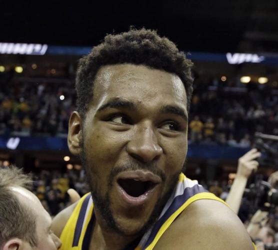 Illinois latest chapter for De La Rosa