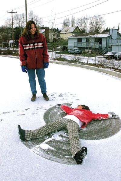 Cool stuff: why the red eye?, mini jokes, celebrity quotes and ...