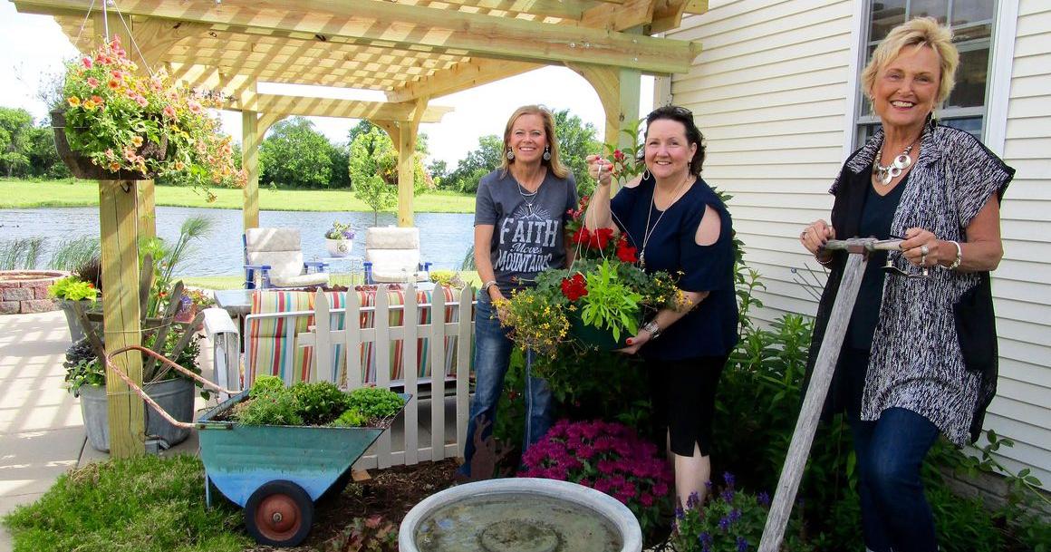 Porches, pools and patios featured in July 8 Geneseo tour