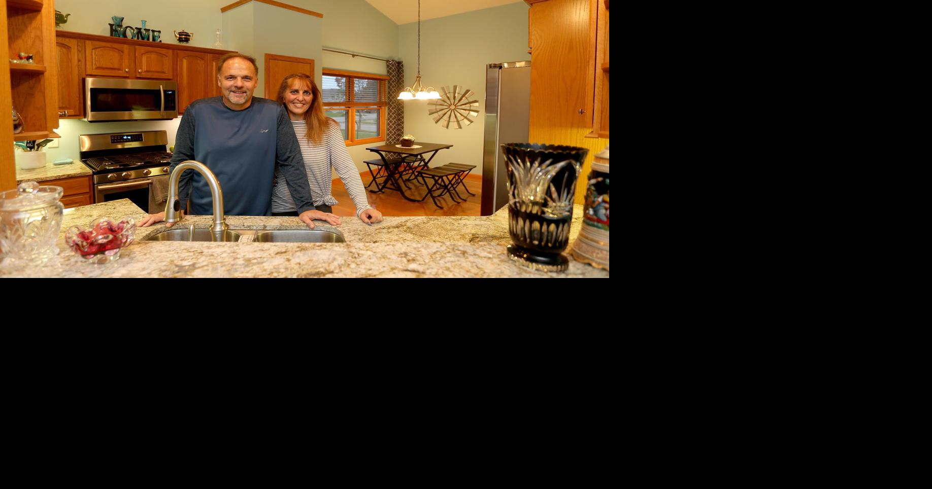 After HGTV: 'House Hunters' couple enjoys their Davenport condo