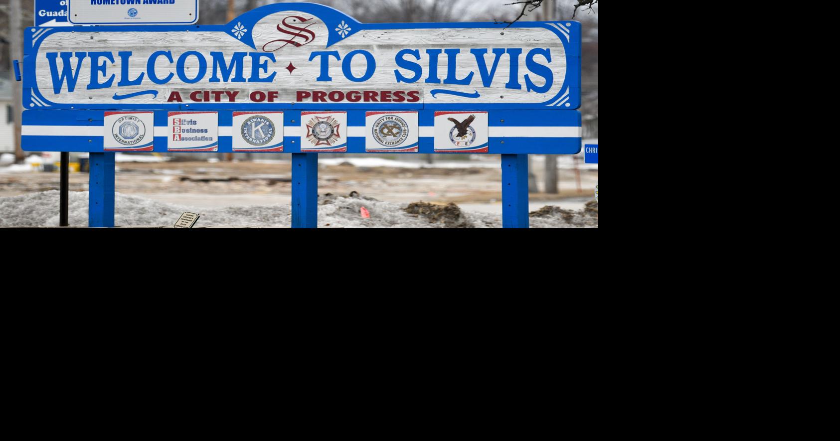 Silvis might hire new police officer, will get new fire engine