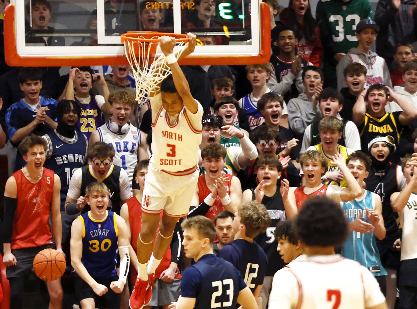 Eldridge IA council appoints Scott LaPlante to vacant seat