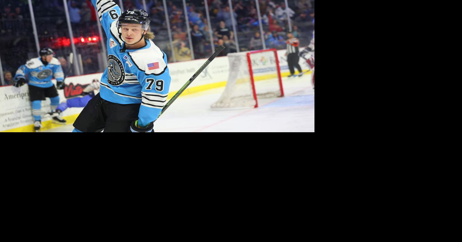 Newcomer Ashton Paul scores first two goals in QC Storm win