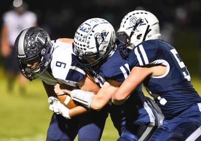 Ridgewood football team hunting for key victory