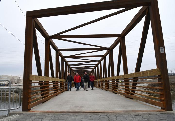 Sylvan Island bridge officially opens