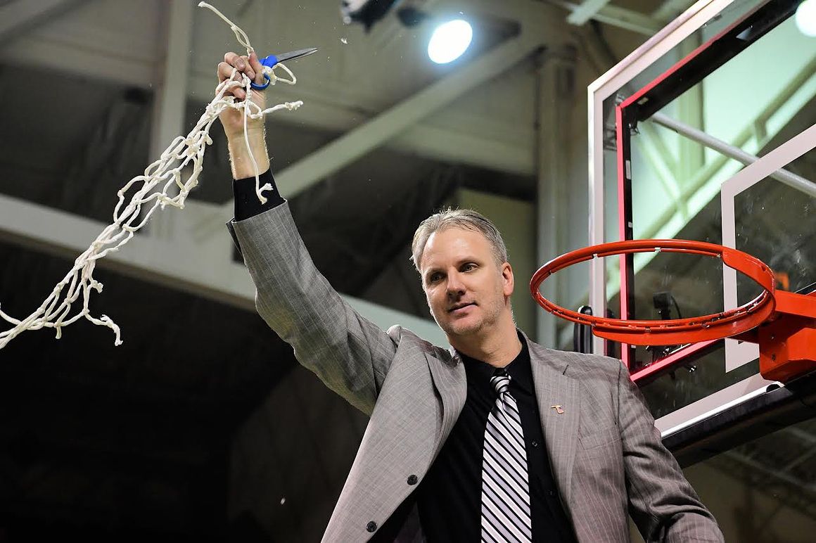 RI grad Jones 'still in awe' over NCAA Tournament berth
