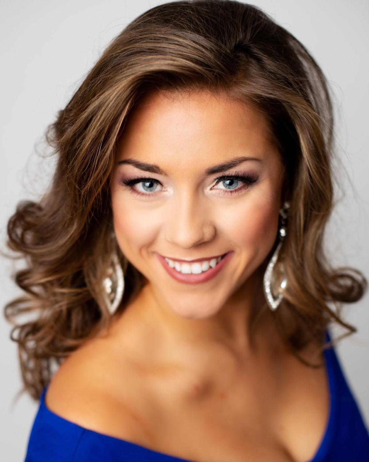 MISS IOWA CONTESTANTS