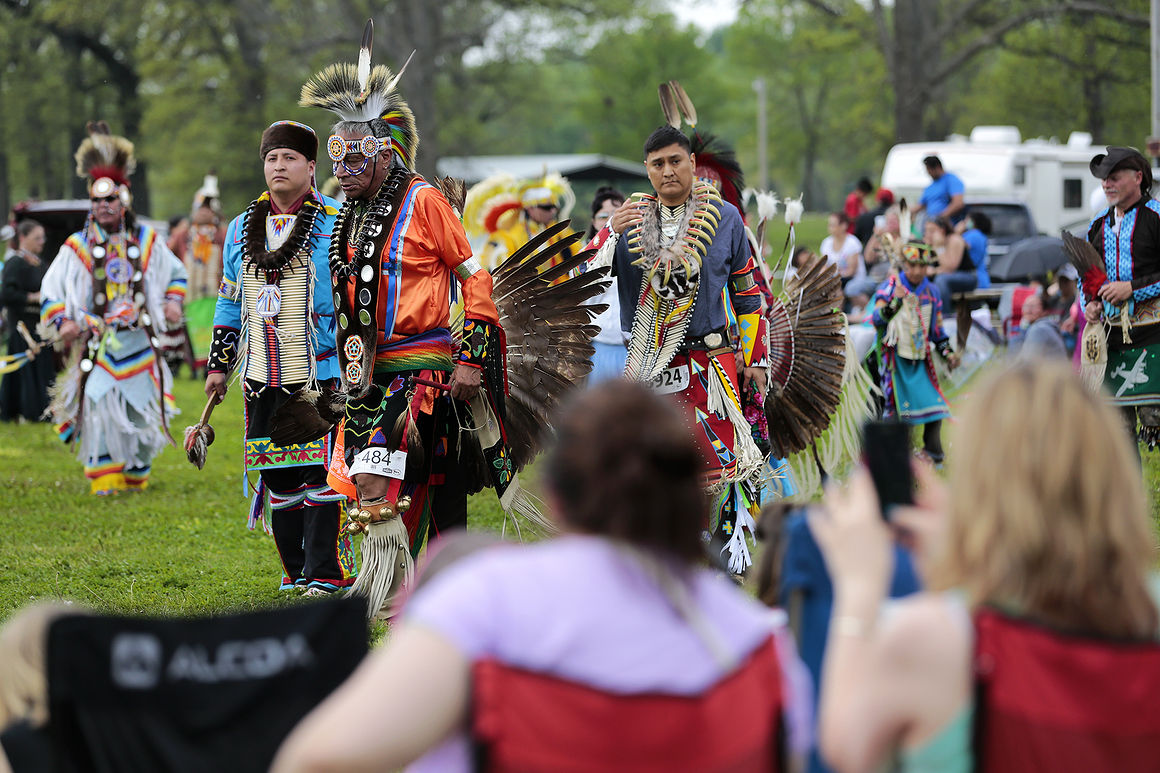 Algonquin River Pow Wow of Champions at Credit Island | Slideshows ...