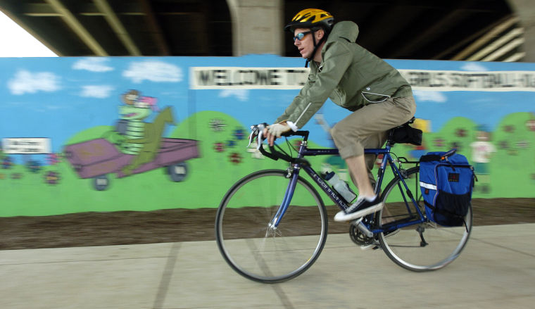 Bike commuters get over the hump