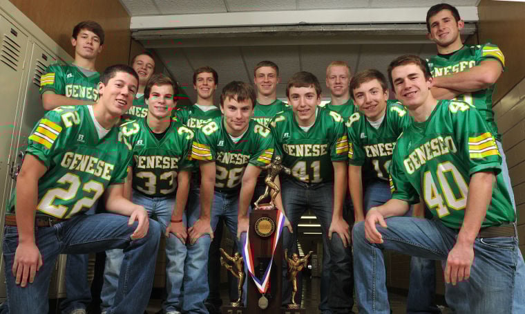 Geneseo football's brothers in arms: Six sets of siblings part of ...