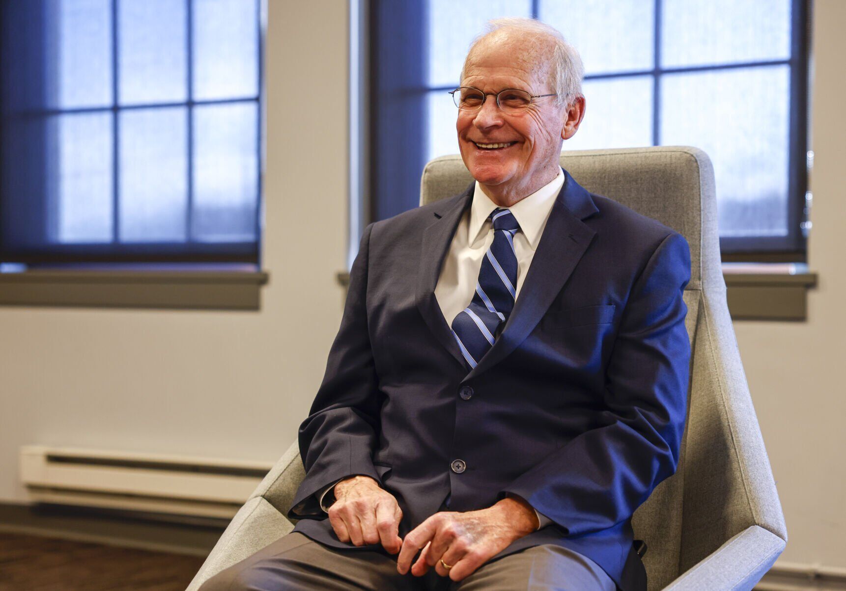 Iowa House honors KWWL anchor Ron Steele for 'remarkable service' to ...