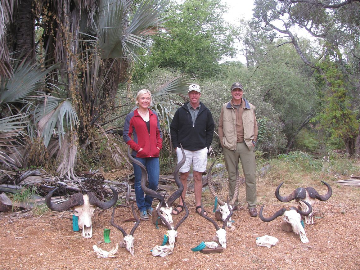 What is a professional hunter?