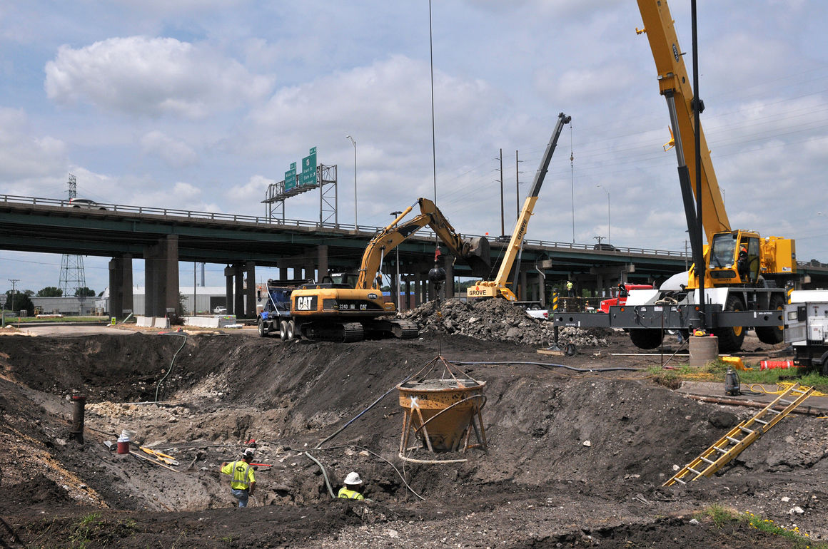 Illinois awards $82M I-74 bridge contract