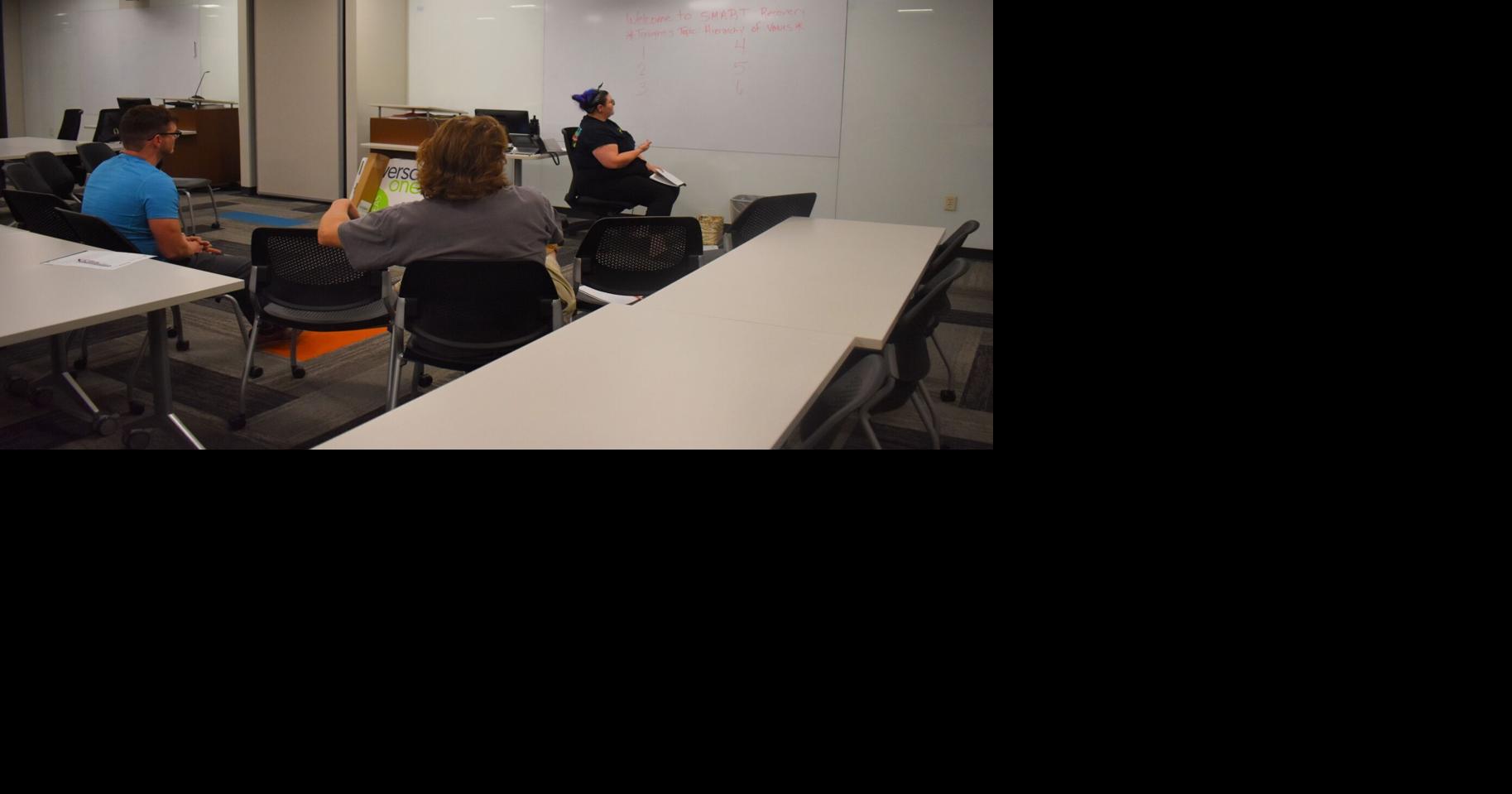 Scott Community College launches "SMART" addiction recovery meetings