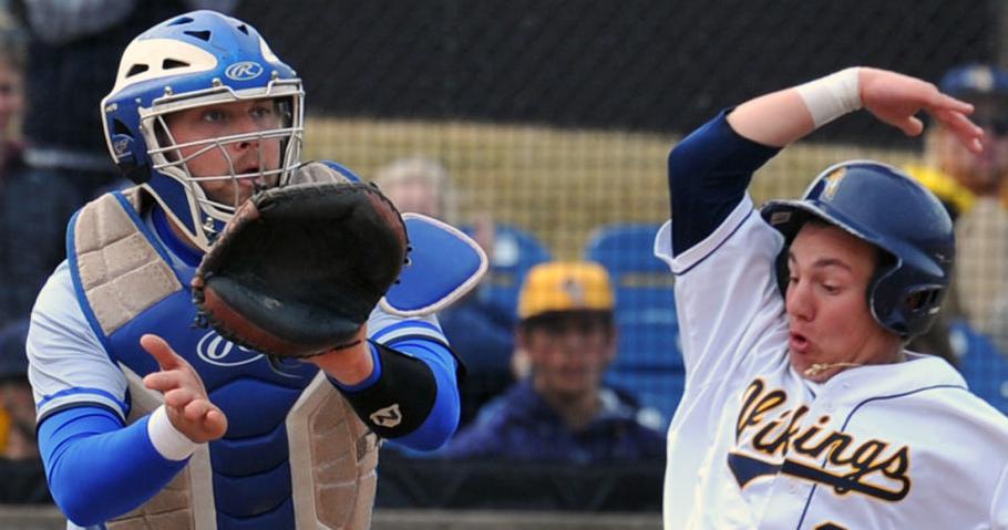 Augie holds on for CCIW-opening baseball victory