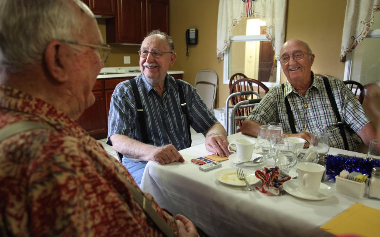 Elderly Iowa man's dreams come true at retirement home