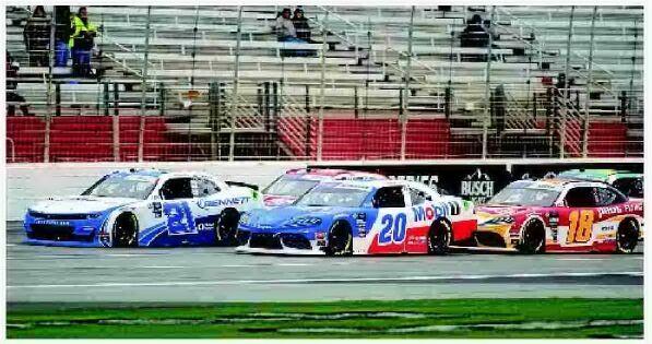 Xfinity Series inks media deal to air on CW starting in 2025