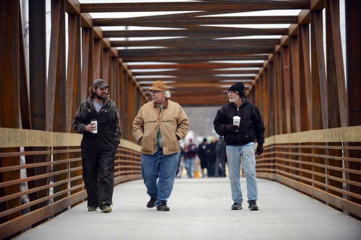 Sylvan Island bridge officially opens | Local News | qconline.com
