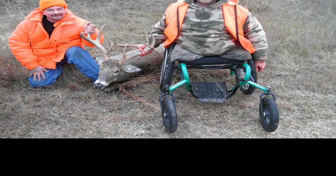 Deer hunting program for kids and adults with disabilities