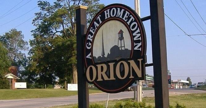 Orion board votes to buy new street banners