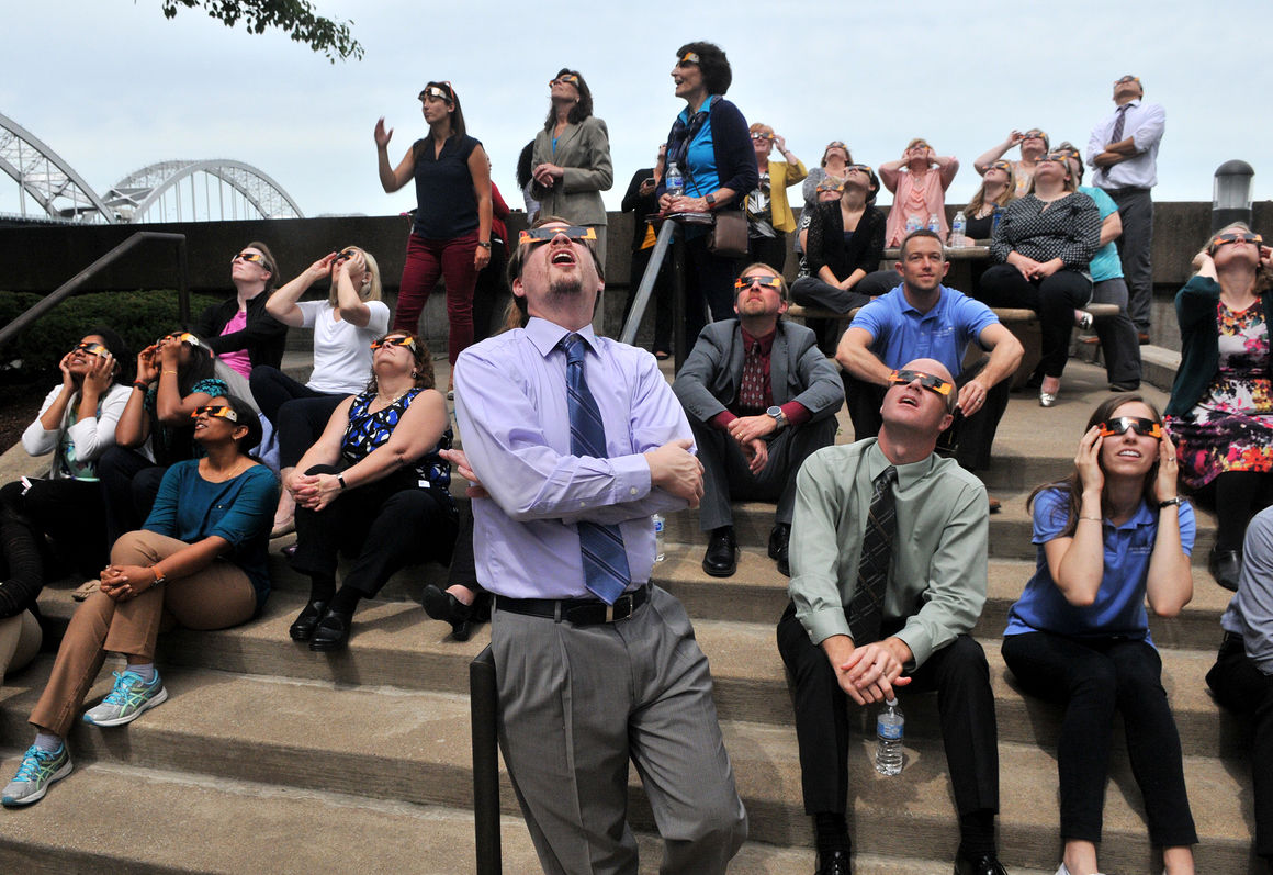 Eclipse watchers: 'That was pretty awesome'