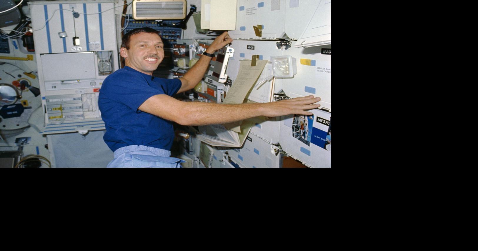 David Hilmers, from DeWitt, enters Astronaut Hall of Fame