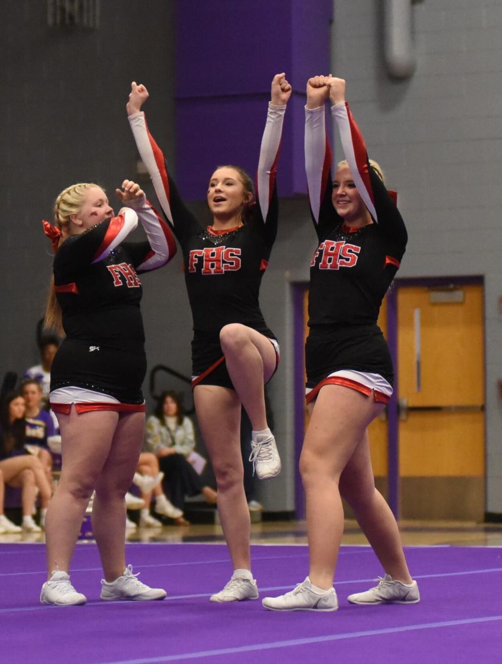 Daytime temporary closures on Iowa 136 Bridge this week