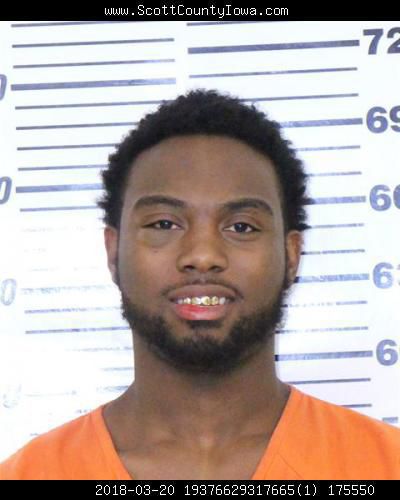 Four teens arrested and two guns seized after Davenport shooting