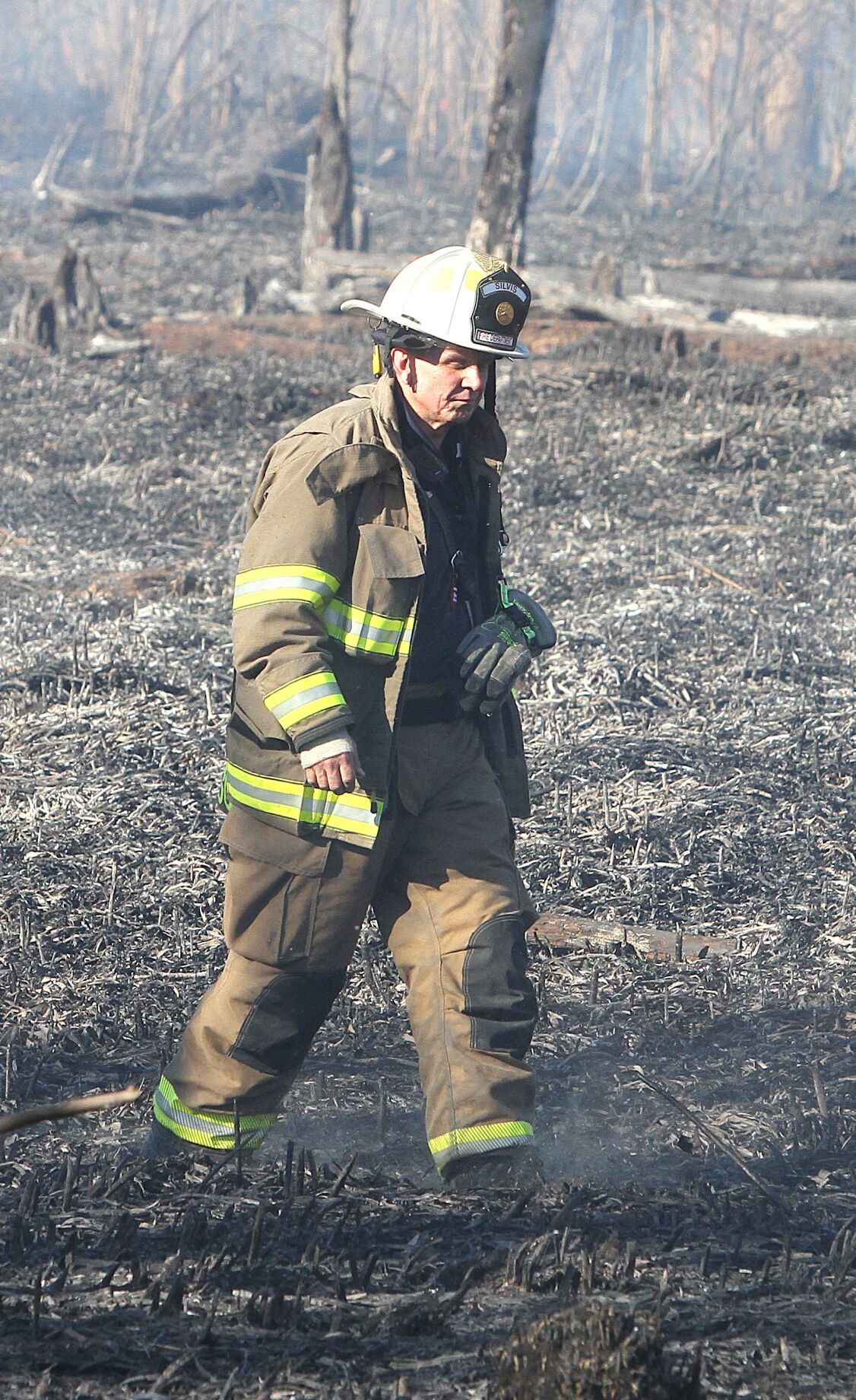 Firefighters fight brush fire in Carbon Cliff Feb. 27