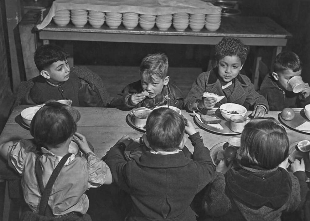 How school cafeteria meals have changed through the years