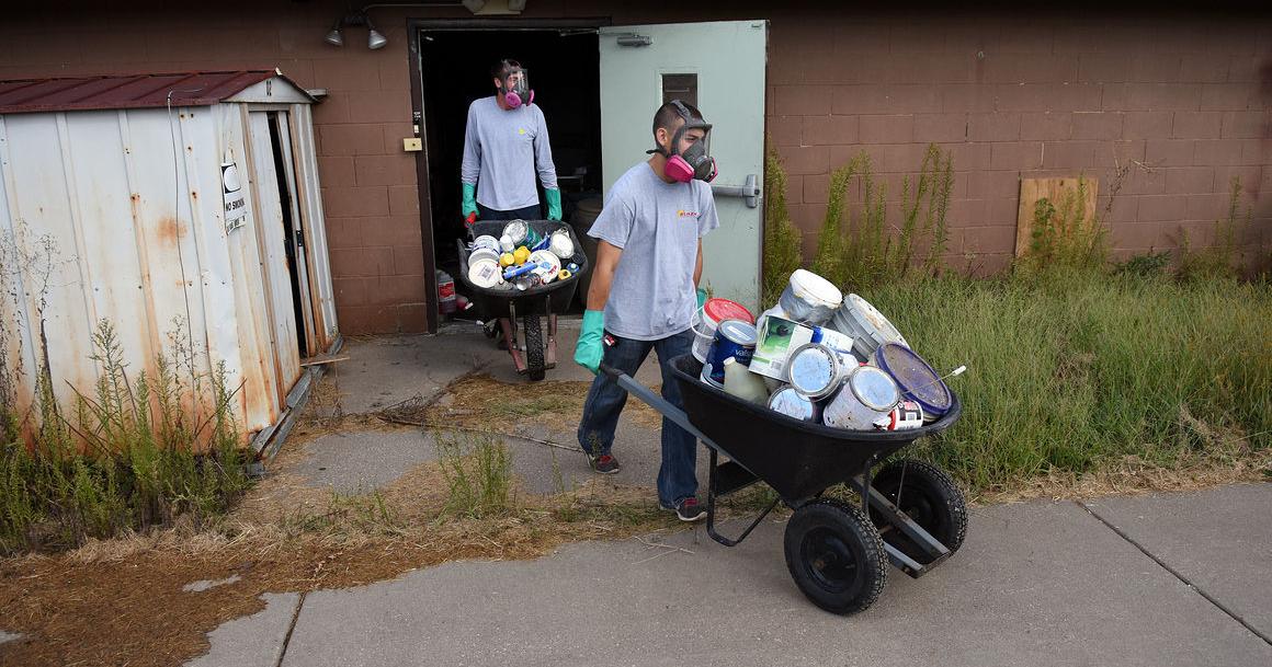 East Moline removes dirty needles, drugs from vacant nursing home