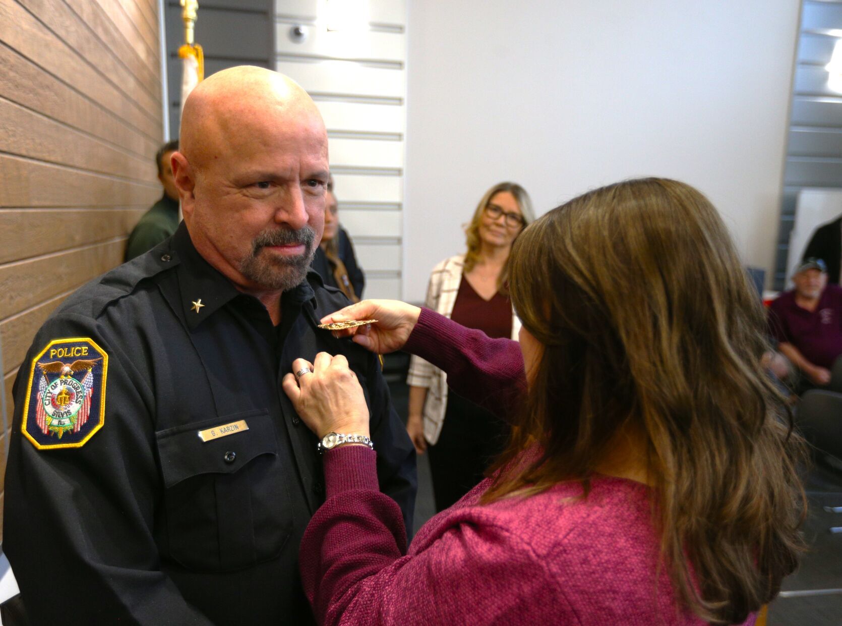 Gene Karzin sworn in as Silvis Police Chief