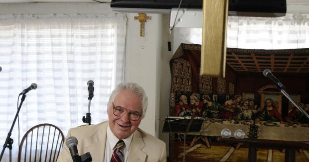 Retired 'shepherd' returns to his flock from a second retirement