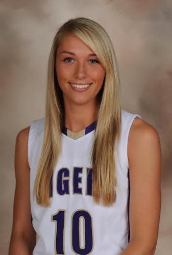 Moline grad Geever's jersey on display at hall of fame