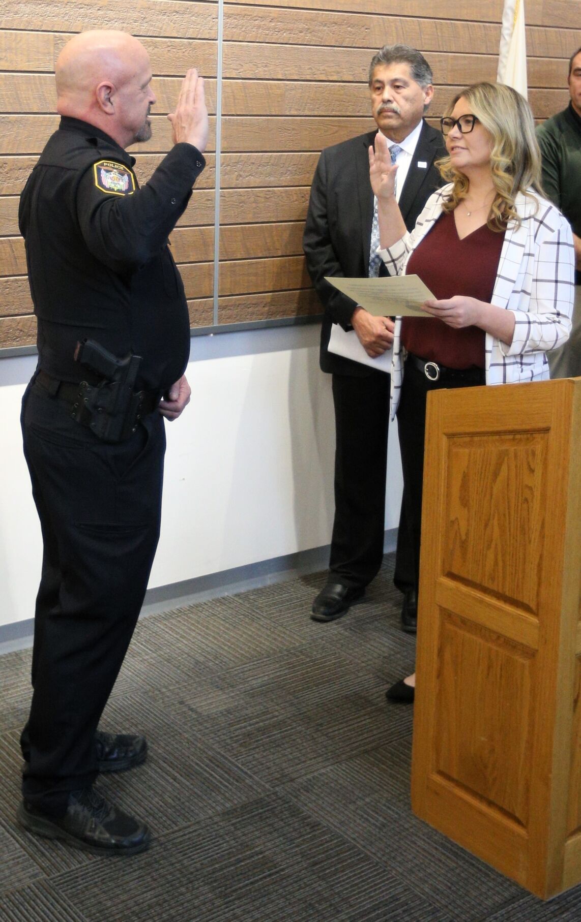Gene Karzin sworn in as Silvis Police Chief