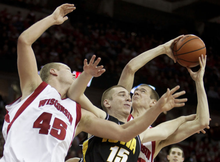 Wisconsin beats Iowa 69-52, continues rebound, BKC