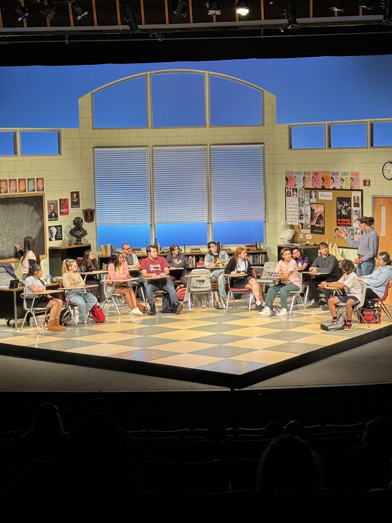 College Play Premieres | Arts & Entertainment | quovadisnewspaper.com