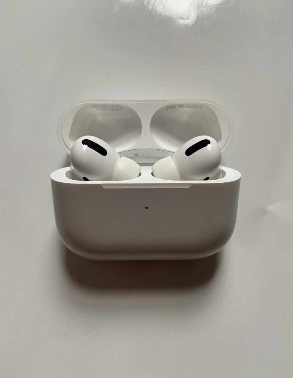 Apple Headphones Introduce New Features | Reviews | quovadisnewspaper.com
