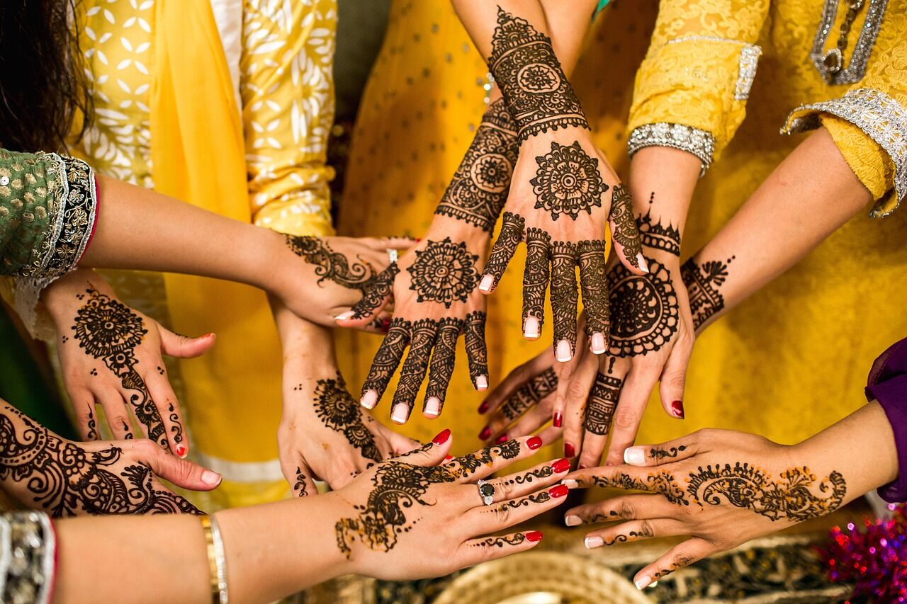 Henna Tattoo Traditions Carry on From Ancient Times | Lifestyle ...