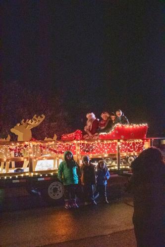 Quincy lights up for Christmas parade and holiday festivities | News ...