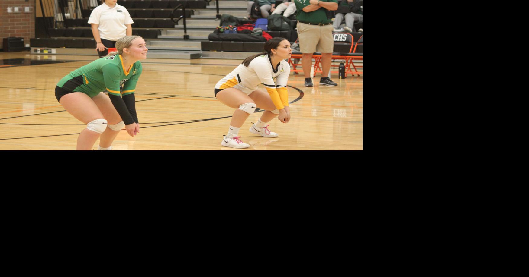 Quincy volleyball team plays through adversity | Sports | qvpr.com