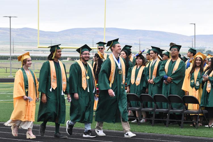 Goal achieved: Quincy High School, families celebrate graduates | News ...