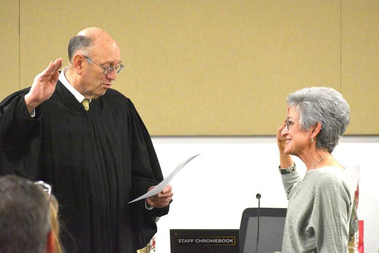 New members of Quincy School Board sworn in | News | qvpr.com