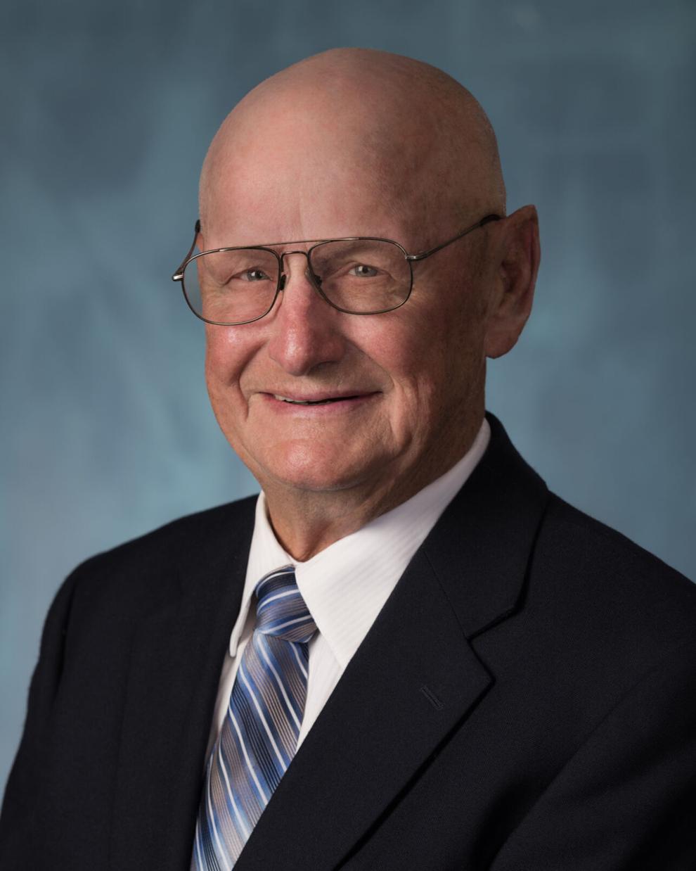 Grant PUD commissioner Dale Walker dies at 75 from cancer | News | qvpr.com