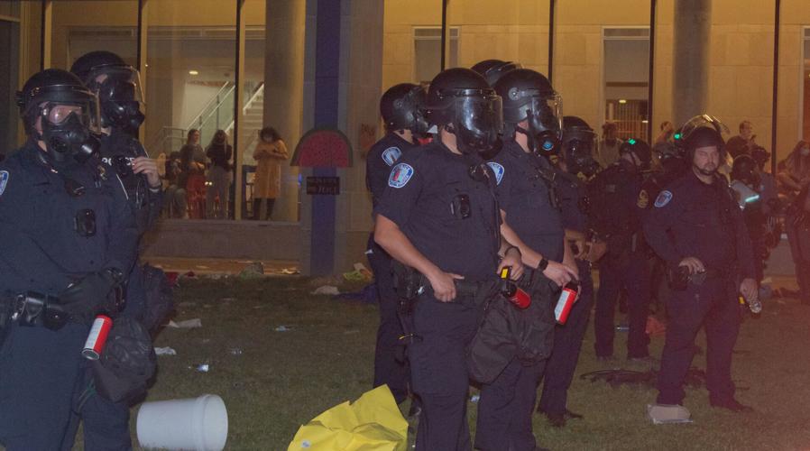 Police clash with protesters at VCU pro-Palestine event | Schools ...