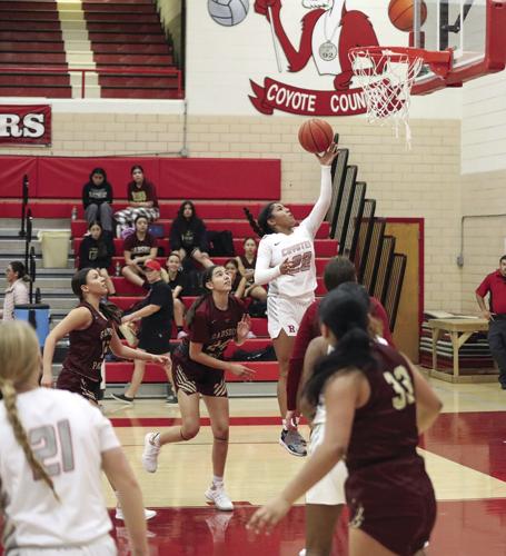 Lady Coyotes win home opener over Gadsden | Local Sports | rdrnews.com