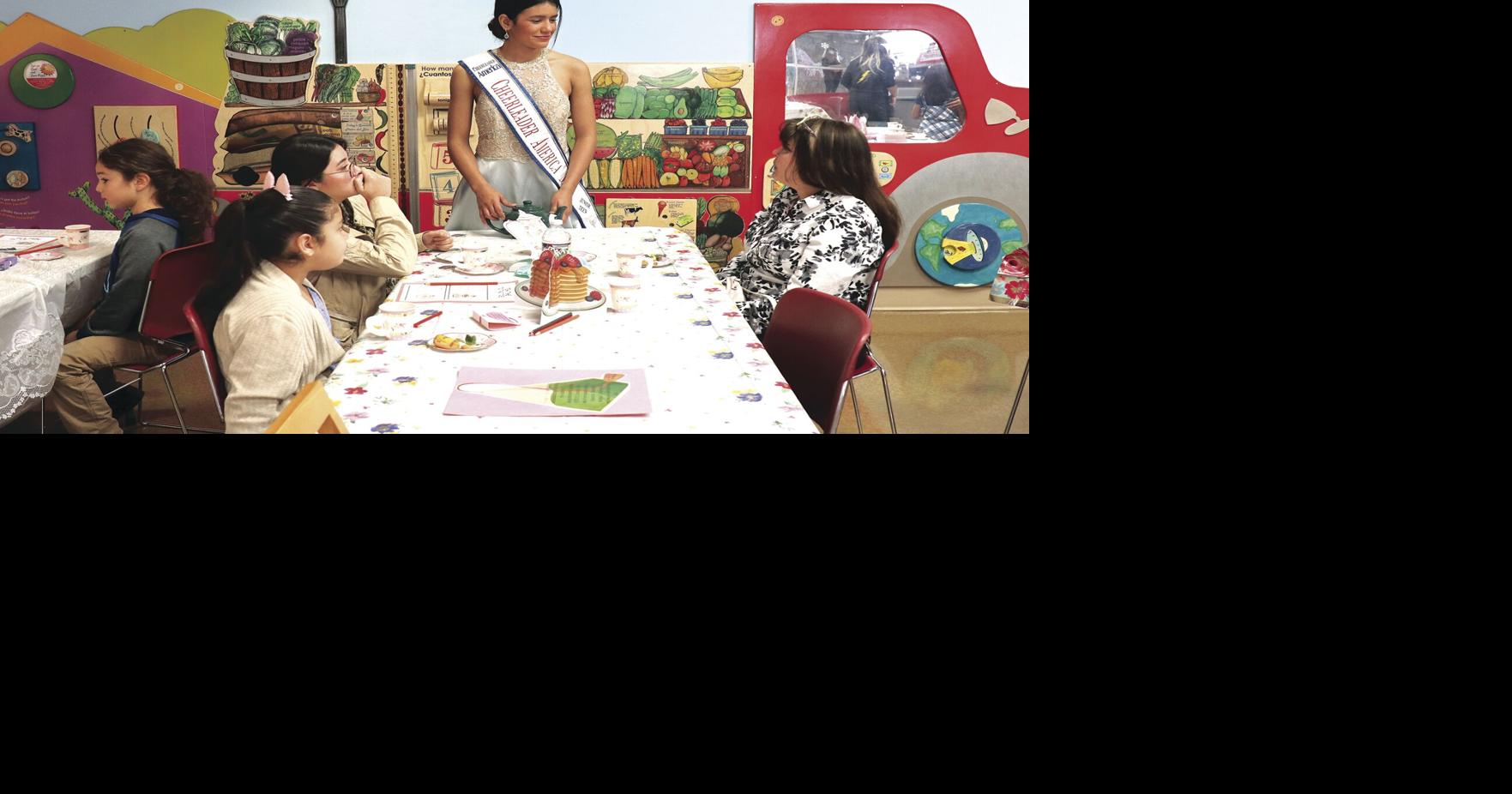 Picturing the Day-Tea at the library | Local News | rdrnews.com